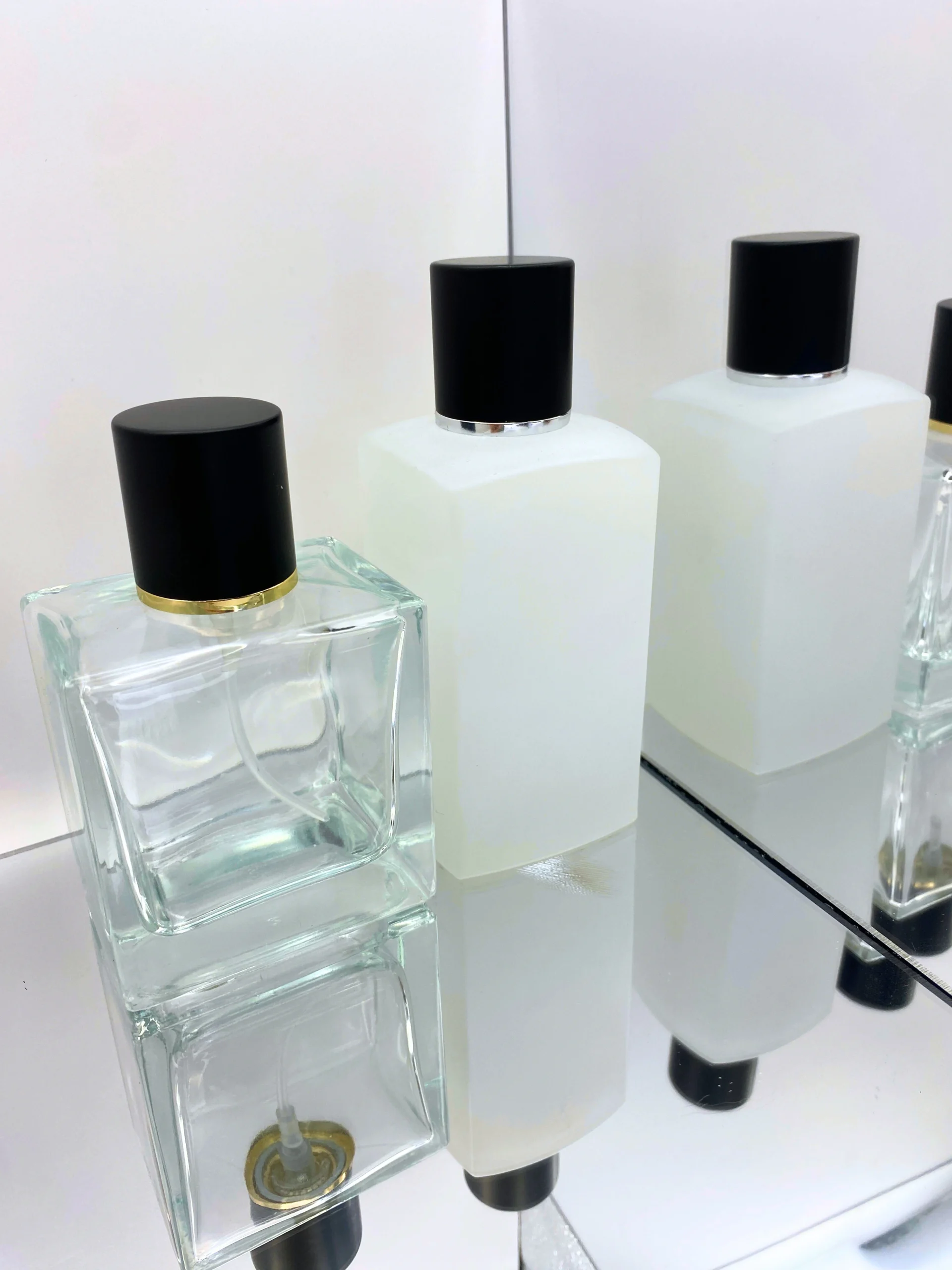 ¿Por qué elegir una tapa imantada para tu perfume?